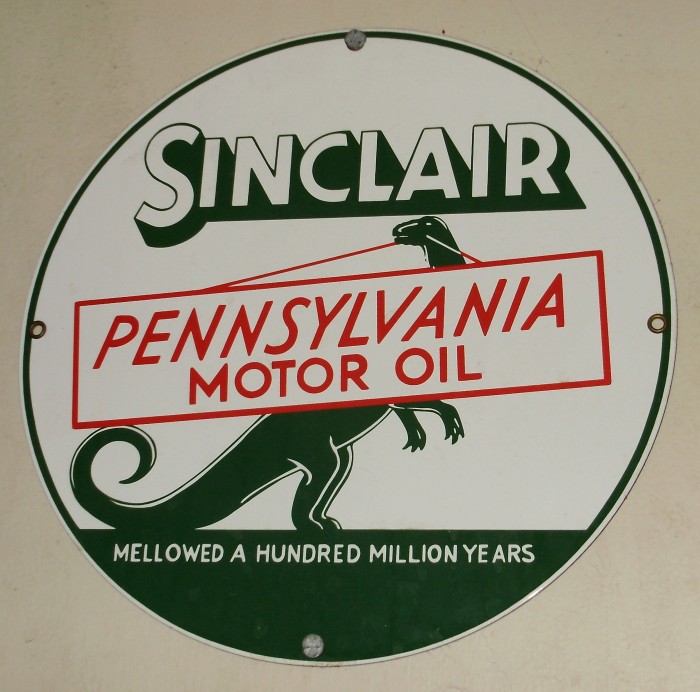 Sinclair Oil Sign